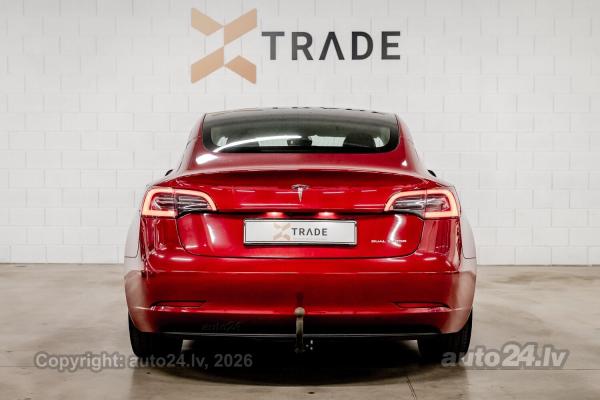 Tesla Model 3 2019 in Parnu, with an engine capacity of 0.00 L and mileage of 210 thousand km for 18990 €, photo 4 on AUTOMOTO.COM.LV