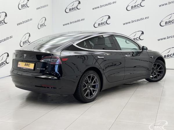 Tesla Model 3 2019 Viļņa, ar dzinēja tilpumu 0.00 L un nobraukumu 142 tūkst. km par 15900 €, foto 2 vietnē AUTOMOTO.COM.LV