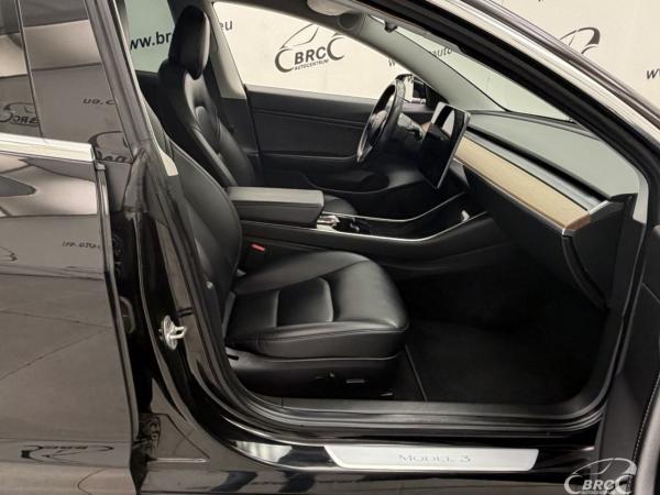 Tesla Model 3 2019 Viļņa, ar dzinēja tilpumu 0.00 L un nobraukumu 142 tūkst. km par 15900 €, foto 4 vietnē AUTOMOTO.COM.LV