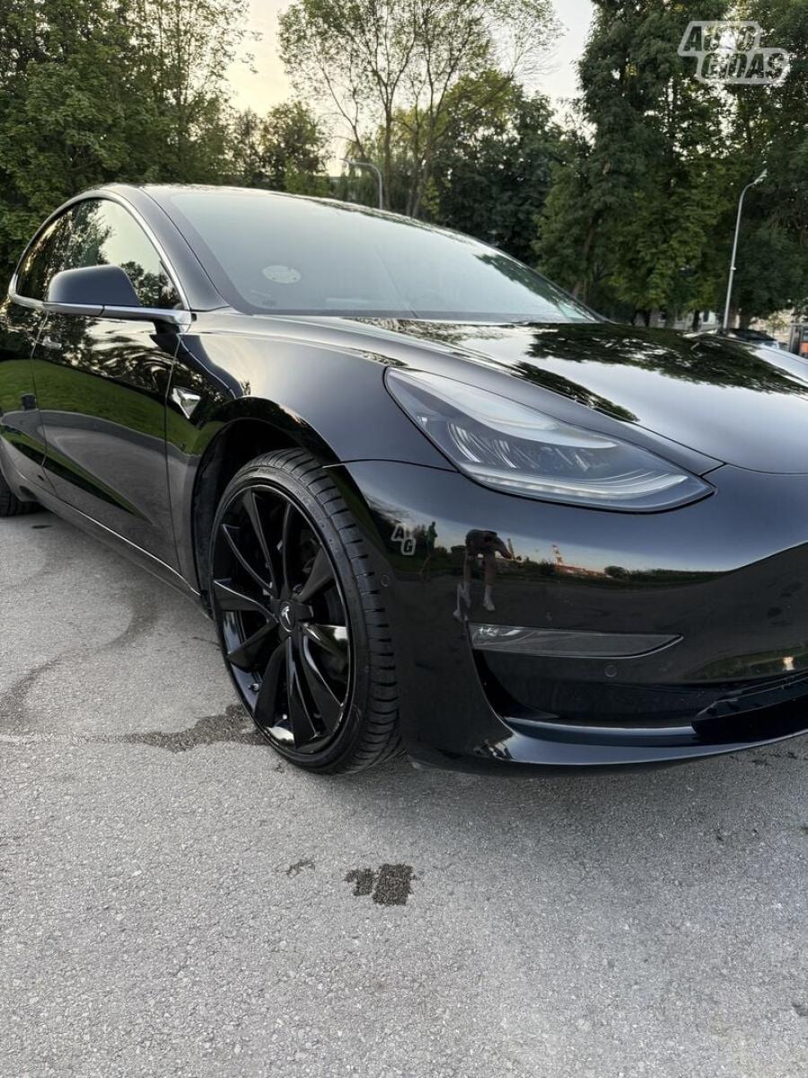 Tesla Model 3 2019 in Klaipeda, with an engine capacity of 0.00 L and mileage of 190 thousand km for 20000 €, photo 4 on AUTOMOTO.COM.LV