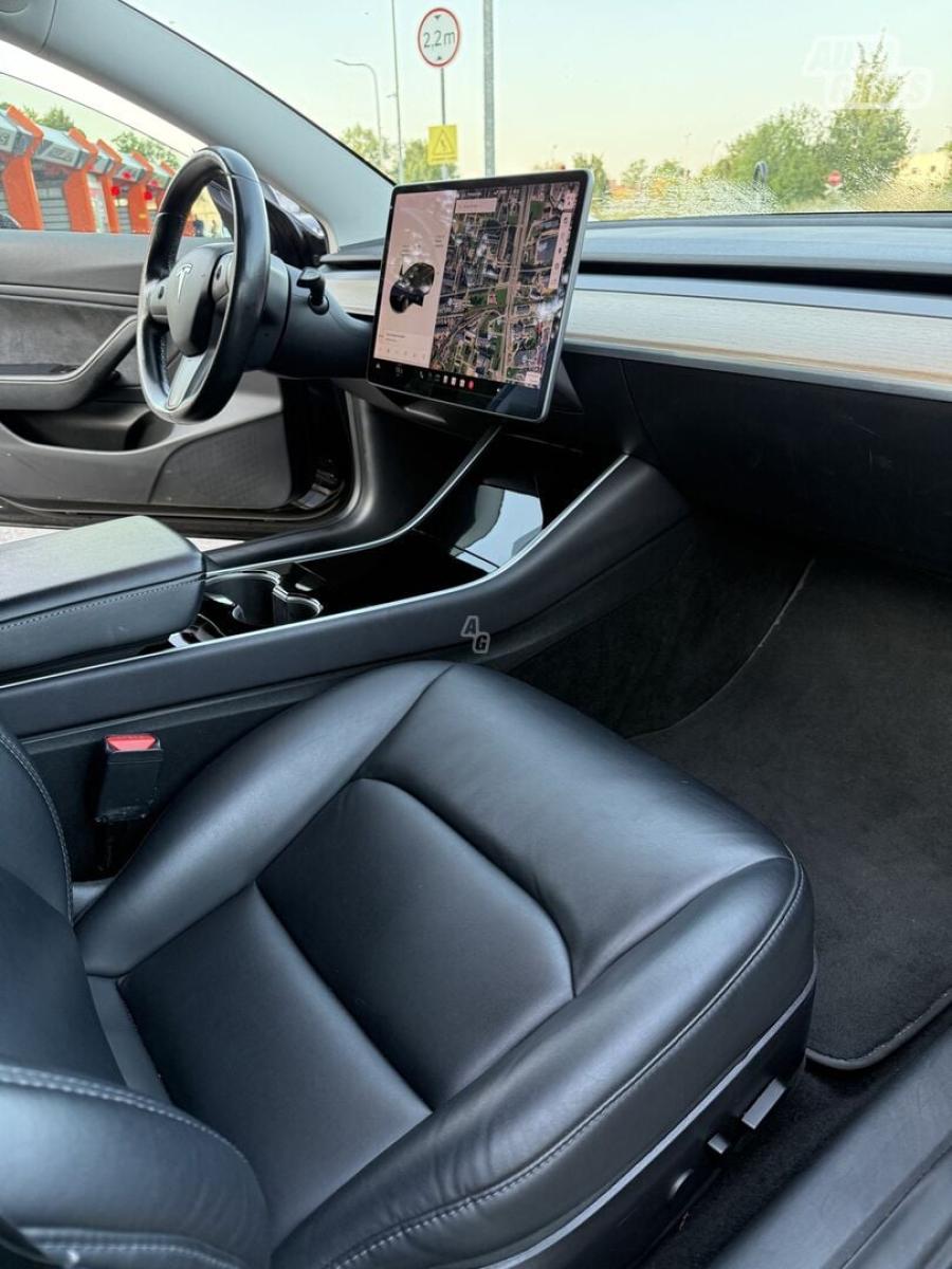 Tesla Model 3 2019 in Klaipeda, with an engine capacity of 0.00 L and mileage of 190 thousand km for 20000 €, photo 13 on AUTOMOTO.COM.LV