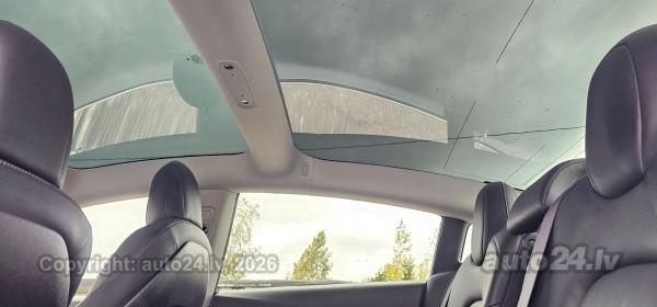Tesla Model 3 2019 Narva, ar dzinēja tilpumu 0.00 L un nobraukumu 126 tūkst. km par 24990 €, foto 8 vietnē AUTOMOTO.COM.LV