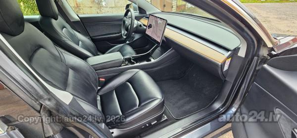 Tesla Model 3 2019 Narva, ar dzinēja tilpumu 0.00 L un nobraukumu 126 tūkst. km par 24990 €, foto 10 vietnē AUTOMOTO.COM.LV