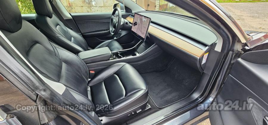 Tesla Model 3 2019 Narva, ar dzinēja tilpumu 0.00 L un nobraukumu 126 tūkst. km par 24990 €, foto 10 vietnē AUTOMOTO.COM.LV