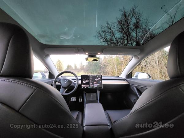 Tesla Model 3 2020 Tallina, ar dzinēja tilpumu 0.00 L un nobraukumu 105 tūkst. km par 27900 €, foto 11 vietnē AUTOMOTO.COM.LV