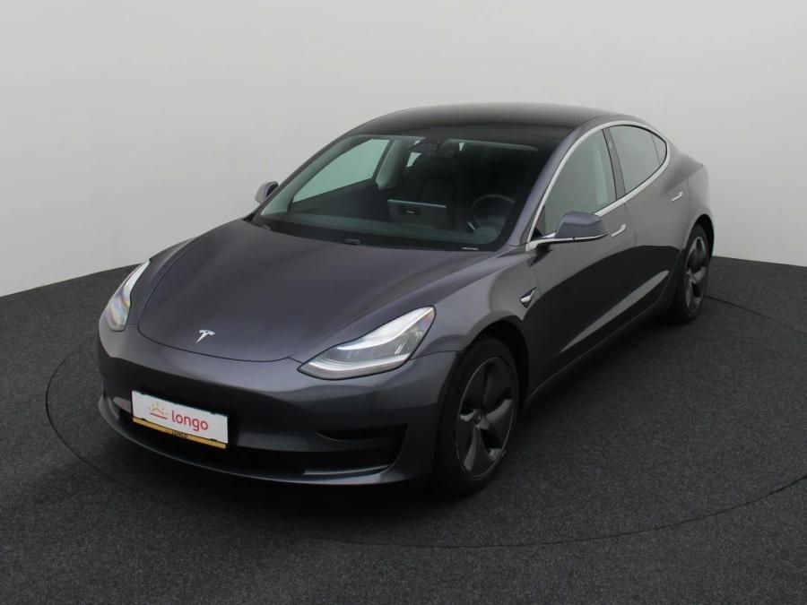 Tesla Model 3 2020 in Vilnius, with an engine capacity of 0.00 L and mileage of 148 thousand km for 18599 €, photo 1 on AUTOMOTO.COM.LV