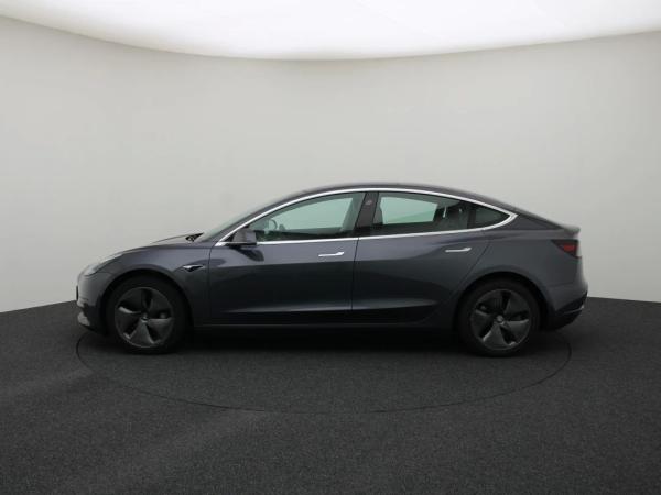 Tesla Model 3 2020 Viļņa, ar dzinēja tilpumu 0.00 L un nobraukumu 148 tūkst. km par 18599 €, foto 5 vietnē AUTOMOTO.COM.LV