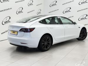 Tesla Model 3 2020 in Vilnius, with an engine capacity of 0.00 L and mileage of 172 thousand km for 15900 €, photo 3 on AUTOMOTO.COM.LV