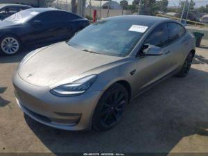 Tesla Model 3 2020 in Klaipeda, with an engine capacity of 0.00 L and mileage of 125 thousand km for 14500 €, photo 3 on AUTOMOTO.COM.LV