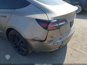 Tesla Model 3 2020 in Klaipeda, with an engine capacity of 0.00 L and mileage of 125 thousand km for 14500 €, photo 7 on AUTOMOTO.COM.LV