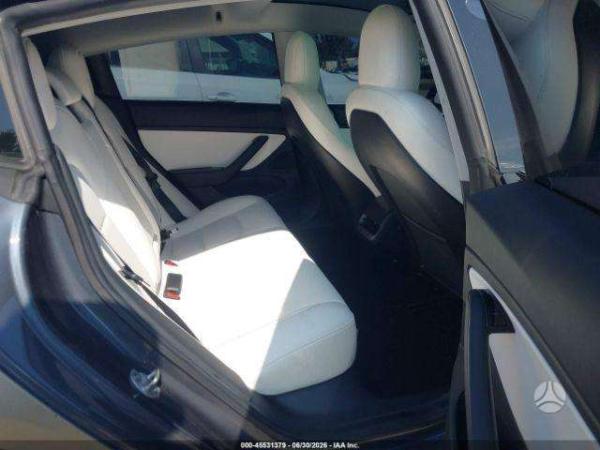 Tesla Model 3 2020 in Klaipeda, with an engine capacity of 0.00 L and mileage of 125 thousand km for 14500 €, photo 7 on AUTOMOTO.COM.LV