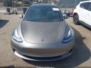 Tesla Model 3 2020 in Klaipeda, with an engine capacity of 0.00 L and mileage of 125 thousand km for 14500 €, photo 11 on AUTOMOTO.COM.LV