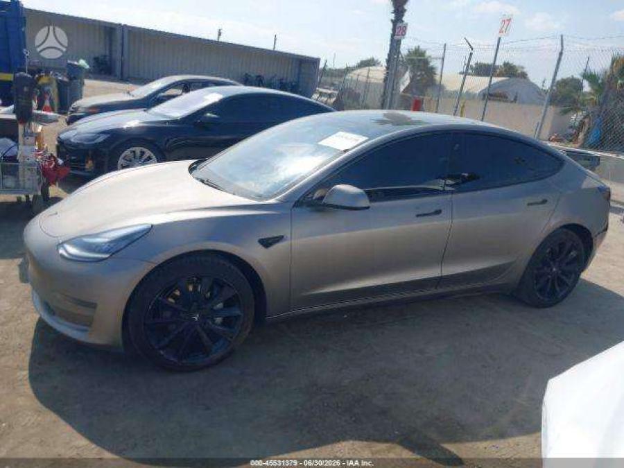 Tesla Model 3 2020 in Klaipeda, with an engine capacity of 0.00 L and mileage of 125 thousand km for 14500 €, photo 13 on AUTOMOTO.COM.LV