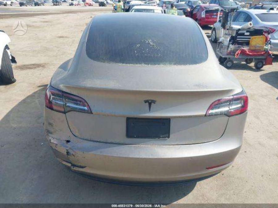 Tesla Model 3 2020 in Klaipeda, with an engine capacity of 0.00 L and mileage of 125 thousand km for 14500 €, photo 14 on AUTOMOTO.COM.LV