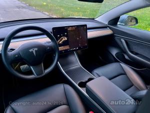 Tesla Model 3 2020 in Tallinn, with an engine capacity of 0.00 L and mileage of 129 thousand km for 24900 €, photo 16 on AUTOMOTO.COM.LV