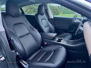 Tesla Model 3 2020 in Tallinn, with an engine capacity of 0.00 L and mileage of 129 thousand km for 24900 €, photo 18 on AUTOMOTO.COM.LV