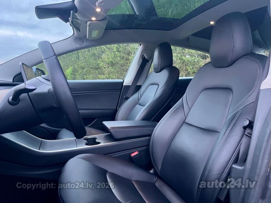 Tesla Model 3 2020 in Tallinn, with an engine capacity of 0.00 L and mileage of 129 thousand km for 24900 €, photo 19 on AUTOMOTO.COM.LV