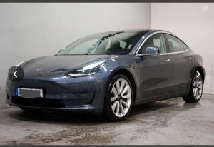 Tesla Model 3 2020 in Siauliai, with an engine capacity of 0.00 L and mileage of 200 thousand km for 15000 €, photo  on AUTOMOTO.COM.LV