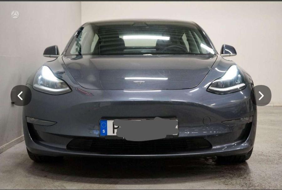 Tesla Model 3 2020 in Siauliai, with an engine capacity of 0.00 L and mileage of 200 thousand km for 15000 €, photo 3 on AUTOMOTO.COM.LV