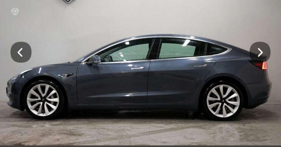 Tesla Model 3 2020 in Siauliai, with an engine capacity of 0.00 L and mileage of 200 thousand km for 15000 €, photo 4 on AUTOMOTO.COM.LV