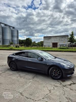 Tesla Model 3 2020 Viļņa, ar dzinēja tilpumu 0.00 L un nobraukumu 140 tūkst. km par 16000 €, foto 6 vietnē AUTOMOTO.COM.LV