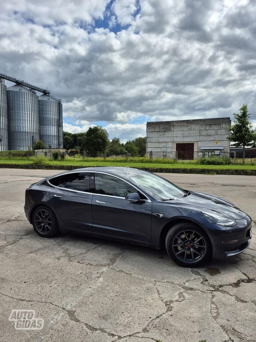 Tesla Model 3 2020 Viļņa, ar dzinēja tilpumu 0.00 L un nobraukumu 140 tūkst. km par 16000 €, foto 6 vietnē AUTOMOTO.COM.LV