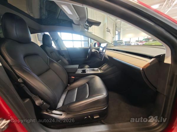Tesla Model 3 2021 Tallina, ar dzinēja tilpumu 0.00 L un nobraukumu 69 tūkst. km par 30590 €, foto 10 vietnē AUTOMOTO.COM.LV