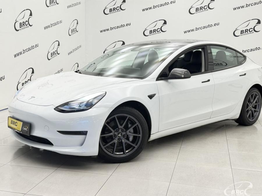 Tesla Model 3 2021 in Vilnius, with an engine capacity of 0.00 L and mileage of 106 thousand km for 23500 €, photo 1 on AUTOMOTO.COM.LV