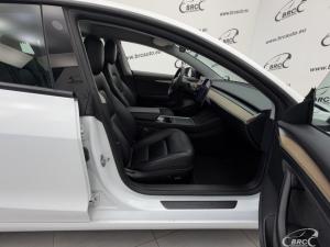 Tesla Model 3 2021 in Vilnius, with an engine capacity of 0.00 L and mileage of 106 thousand km for 23500 €, photo 5 on AUTOMOTO.COM.LV