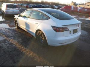 Tesla Model 3 2023 Klaipėda, ar dzinēja tilpumu 0.00 L un nobraukumu 0 tūkst. km par 13500 €, foto 3 vietnē AUTOMOTO.COM.LV