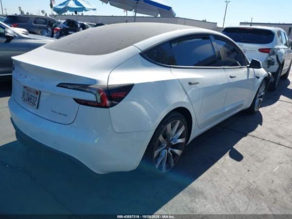 Tesla Model 3 2024 Klaipėda, ar dzinēja tilpumu 0.00 L un nobraukumu 0 tūkst. km par 10025 €, foto 4 vietnē AUTOMOTO.COM.LV