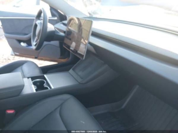 Tesla Model 3 2024 Klaipėda, ar dzinēja tilpumu 0.00 L un nobraukumu 0 tūkst. km par 10100 €, foto 5 vietnē AUTOMOTO.COM.LV