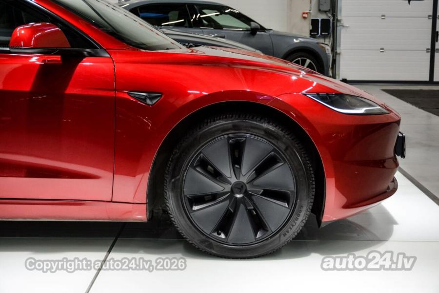 Tesla Model 3 2024 Tallina, ar dzinēja tilpumu 0.00 L un nobraukumu 42 tūkst. km par 41900 €, foto 4 vietnē AUTOMOTO.COM.LV