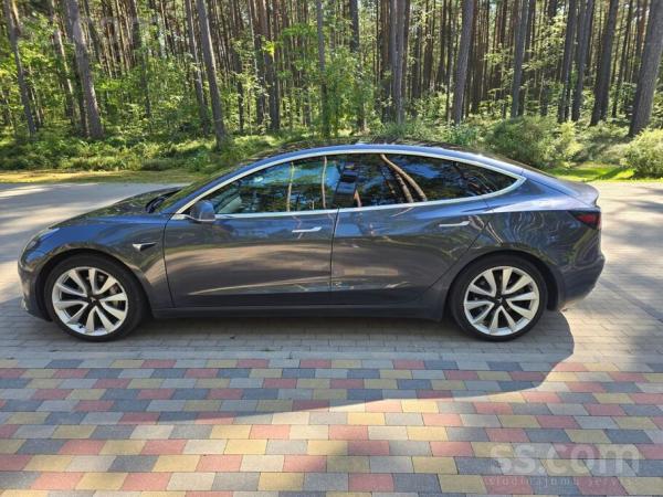Violets Tesla Model 3 2020 Rīga, ar dzinēja tilpumu 0.00 L un nobraukumu 223 tūkst. km par 16100 €, foto 7 vietnē AUTOMOTO.COM.LV