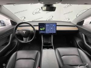 White Tesla Model 3 2019 in Vilnius, with an engine capacity of 0.00 L and mileage of 116 thousand km for 14700 €, photo 4 on AUTOMOTO.COM.LV