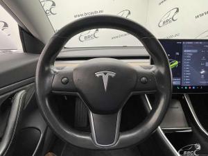 White Tesla Model 3 2019 in Vilnius, with an engine capacity of 0.00 L and mileage of 116 thousand km for 14700 €, photo 25 on AUTOMOTO.COM.LV