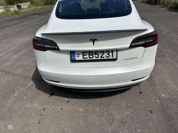 Balts Tesla Model 3 2019 Kauņa, ar dzinēja tilpumu 0.00 L un nobraukumu 171 tūkst. km par 18500 €, foto 6 vietnē AUTOMOTO.COM.LV