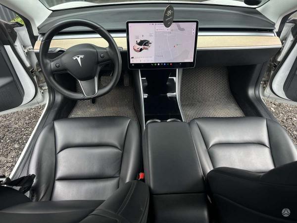 Balts Tesla Model 3 2019 Kauņa, ar dzinēja tilpumu 0.00 L un nobraukumu 171 tūkst. km par 18500 €, foto 8 vietnē AUTOMOTO.COM.LV