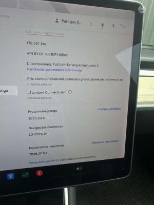 White Tesla Model 3 2019 in Kaunas, with an engine capacity of 0.00 L and mileage of 171 thousand km for 18500 €, photo 15 on AUTOMOTO.COM.LV
