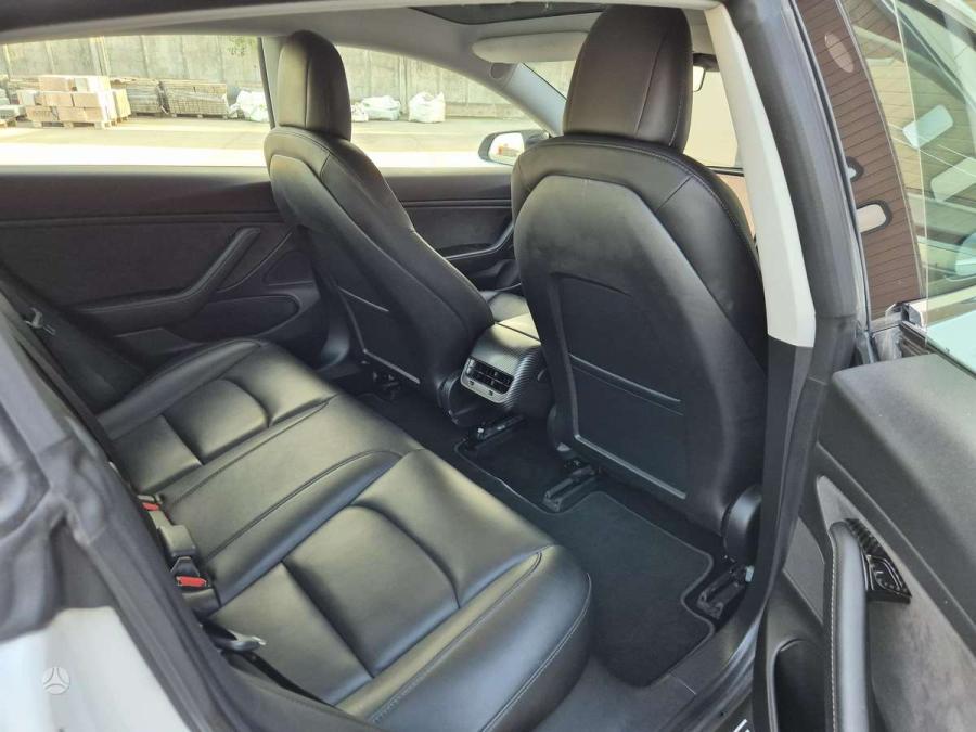 Balts Tesla Model 3 2019 Mažeikiai, ar dzinēja tilpumu 0.00 L un nobraukumu 178 tūkst. km par 13400 €, foto 11 vietnē AUTOMOTO.COM.LV