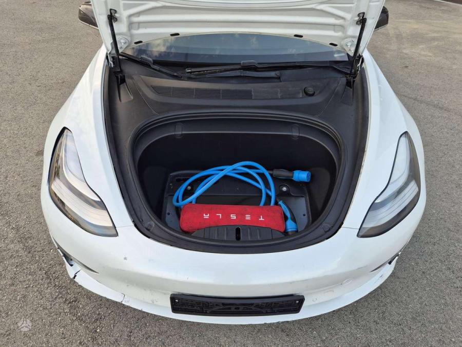 Balts Tesla Model 3 2019 Mažeikiai, ar dzinēja tilpumu 0.00 L un nobraukumu 178 tūkst. km par 13400 €, foto 13 vietnē AUTOMOTO.COM.LV