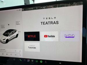White Tesla Model 3 2019 in Vilnius, with an engine capacity of 0.00 L and mileage of 247 thousand km for 18200 €, photo 26 on AUTOMOTO.COM.LV