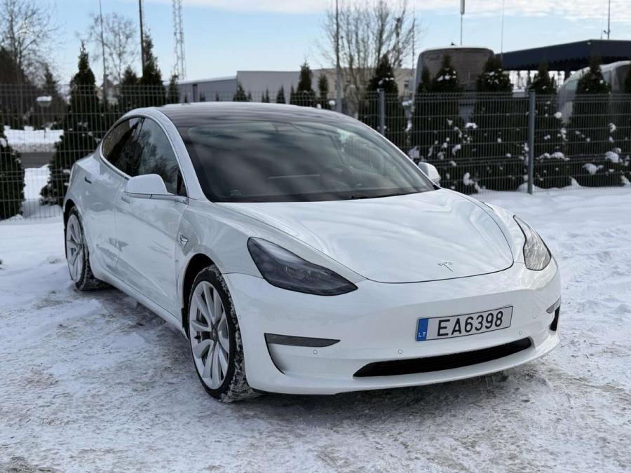 Balts Tesla Model 3 2020 Klaipėda, ar dzinēja tilpumu 0.00 L un nobraukumu 104 tūkst. km par 9199 €, foto 7 vietnē AUTOMOTO.COM.LV