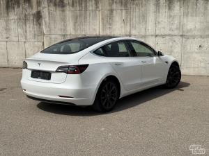 White Tesla Model 3 2020 in Vilnius, with an engine capacity of 0.00 L and mileage of 171 thousand km for 17200 €, photo 5 on AUTOMOTO.COM.LV