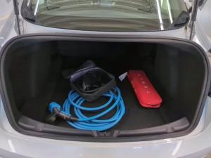 White Tesla Model 3 2020 in Riga, with an engine capacity of 0.00 L and mileage of 108 thousand km for 16950 €, photo 11 on AUTOMOTO.COM.LV