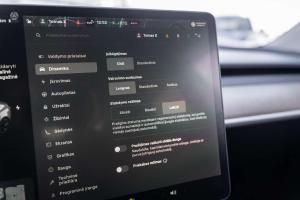 Balts Tesla Model 3 2021 Viļņa, ar dzinēja tilpumu 0.00 L un nobraukumu 96 tūkst. km par 23990 €, foto 22 vietnē AUTOMOTO.COM.LV