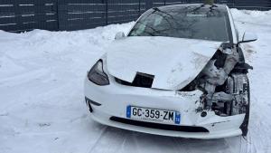 White Tesla Model 3 2021 in Jonava, with an engine capacity of 0.00 L and mileage of 60 thousand km for 9550 €, photo 8 on AUTOMOTO.COM.LV