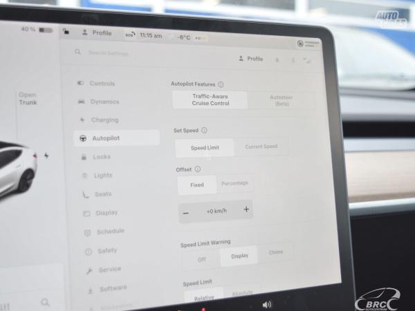 Белый Тесла Модель 3 2021 в Рига, объемом двигателя 0.00 л и пробегом 59 тыс. км за 27900 €, фото 7 на AUTOMOTO.COM.LV