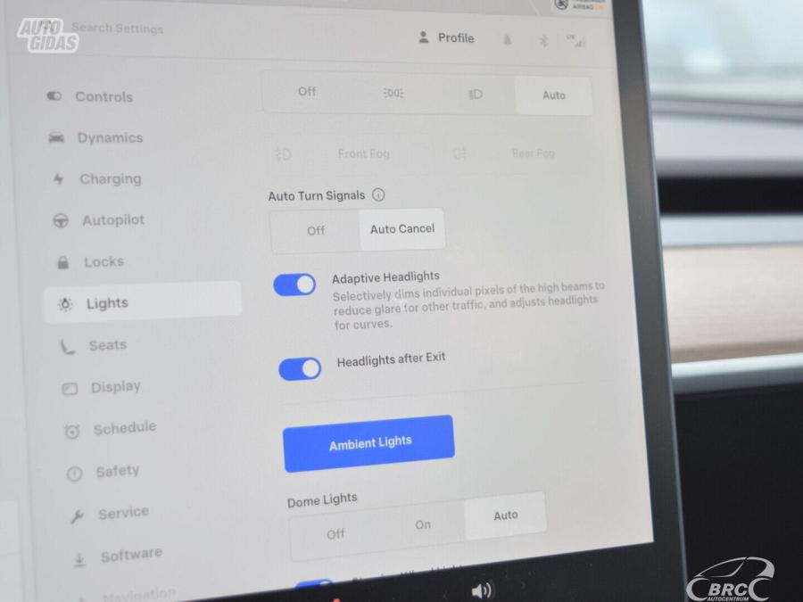 Белый Тесла Модель 3 2021 в Рига, объемом двигателя 0.00 л и пробегом 59 тыс. км за 27900 €, фото 9 на AUTOMOTO.COM.LV