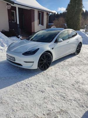 Balts Tesla Model 3 2021 Mažeikiai, ar dzinēja tilpumu 0.00 L un nobraukumu 183 tūkst. km par 20500 €, foto 2 vietnē AUTOMOTO.COM.LV